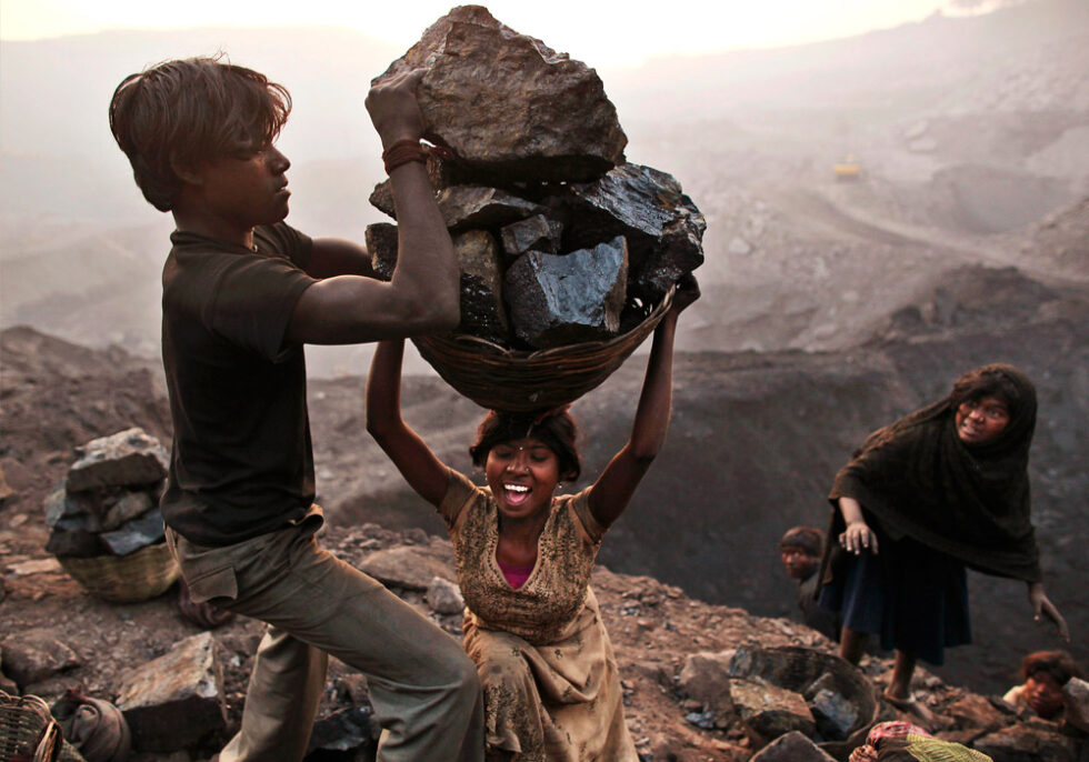 Asesoría Comunitaria | FundaMyF